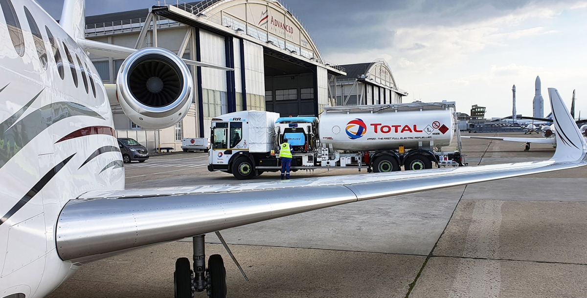 1ST ELECTRIC REFUELLER - TITAN AERO
