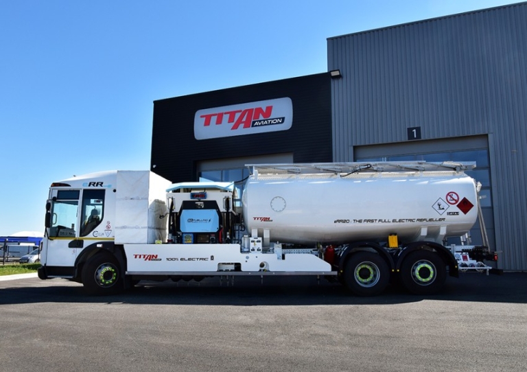 Commercial electric refueller 20 000 L | TITAN AERO